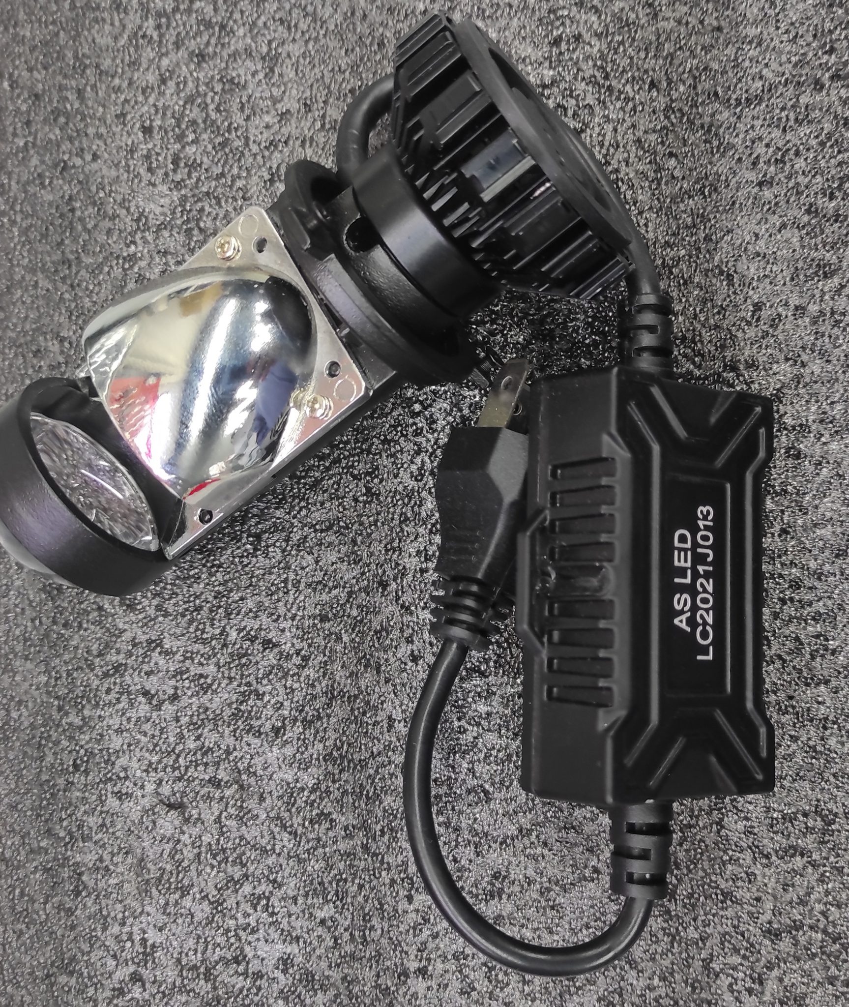 Mini H4 Projector • Atölye Semih